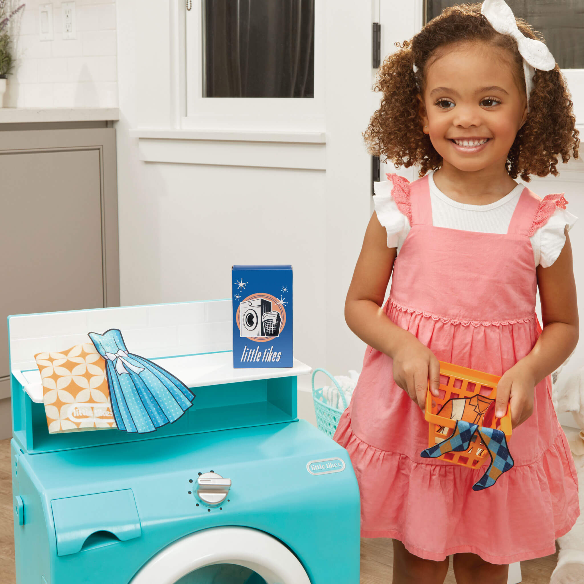 First Retro Washer-Dryer - Official Little Tikes