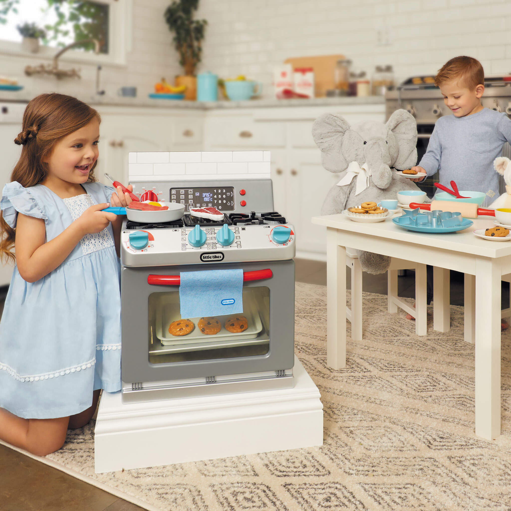 First Oven | Little Tikes - Official Little Tikes